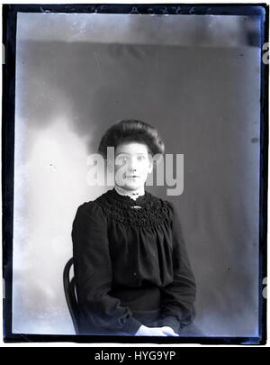 Miss Bevan, 15 Dec 1905 (16580418361 Stock Photo - Alamy