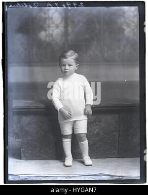 Master Dobbie, 4 Dec (c1908) (16517774809 Stock Photo - Alamy