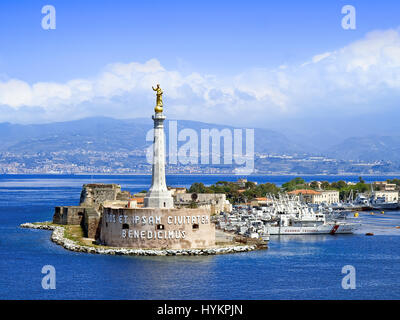 View of the Messina's port with the gold Madonna della Lettera statue ...