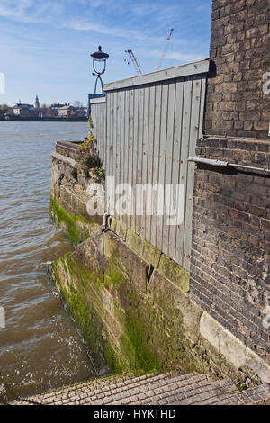 Old Stairs, Wapping, London Stock Photo - Alamy