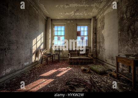 BIRMINGHAM, ALABAMA, USA: One of many rotting rooms in the hotel that ...
