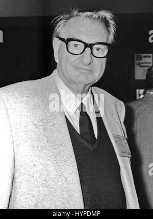 Veteran British Labour Party politician and parliamentarian Tam Dalyell ...