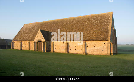 UK, Oxfordshire, Faringdon, Great Coxwell, 14th century Tithe Barn ...