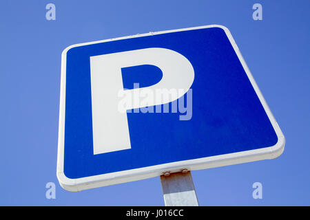 Parking Sign in Urban Setting Stock Photo - Alamy