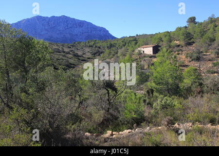 Abandoned old farmhouse near Xalo or Jalon, Marina Alta, Alicante ...
