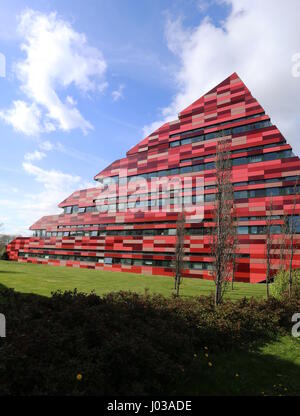 The Yang Fujia building, Jubilee Campus, Nottingham University, England ...
