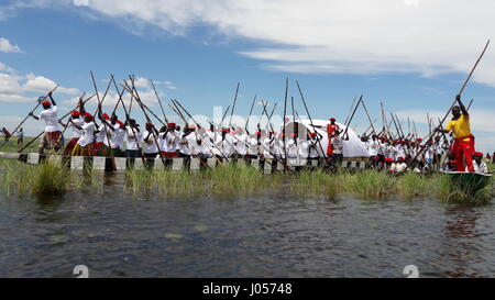 Barotseland, Zambia. 8th Apr, 2017. The boat "Nalikwanda" arrives in ...