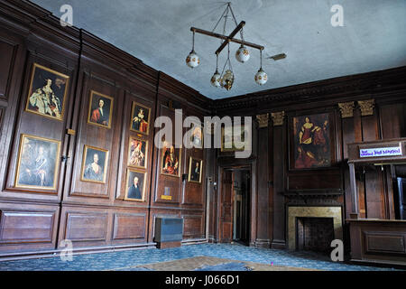 WOOLTON HALL, LIVERPOOL: STUNNING photographs reveals 300-year-old ...