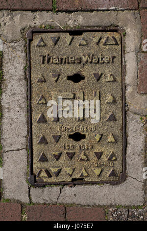 Thames Water manhole cover in London,England,UK Stock Photo - Alamy