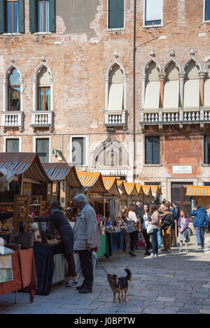 Flea market in Campo San Barnaba, Venice, Veneto, Italy Stock Photo - Alamy