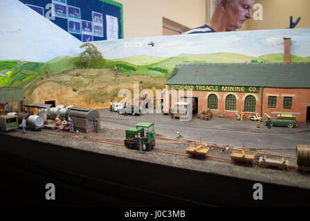Ditchford Treacle Mining Co model train at Grantham rail show ...