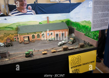 Ditchford Treacle Mining Co model train at Grantham rail show ...