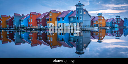 Colorful houses at the Reitdiephaven in Groningen, The Netherlands ...