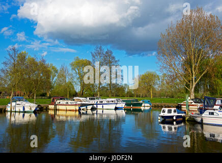 River Waveney, Beccles, Norfolk, England Stock Photo - Alamy