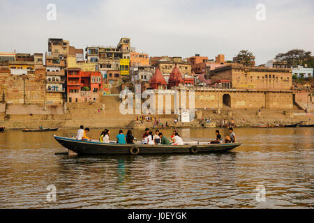 Raja Ghat, River Ganges, Varanasi, Benares, Uttar Pradesh, India Stock ...