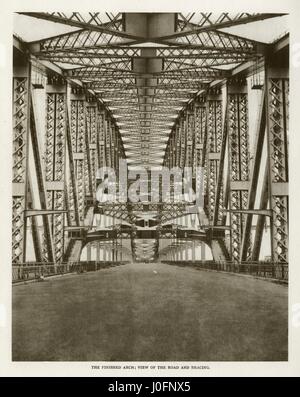 Sydney Harbour Bridge: the finished arch, view of the road and bracing ...