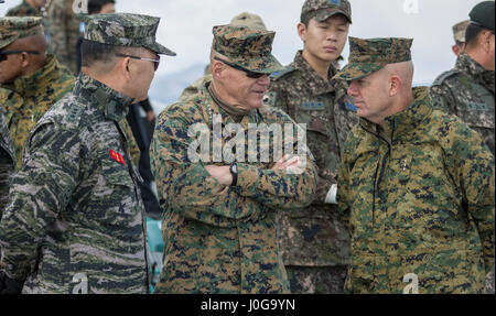 Republic of Korea Lt. Gen. Lee Sang Hoon, commandant of the ROK Marine ...