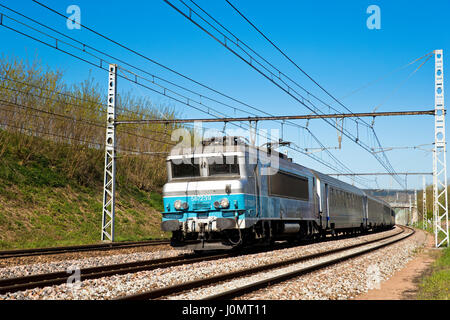 Passenger Train SNCF crossing Burgundy Stock Photo - Alamy