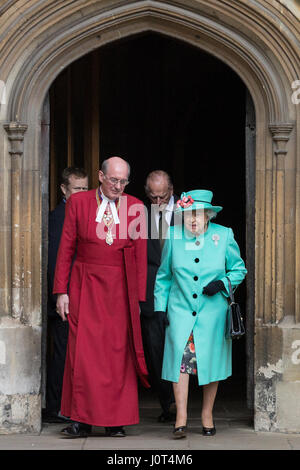 The Dean of Windsor David Conner, Queen Elizabeth II and the Princess ...