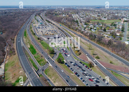 The Garden State Parkway near Cheesequake Rest Area Stock Photo - Alamy