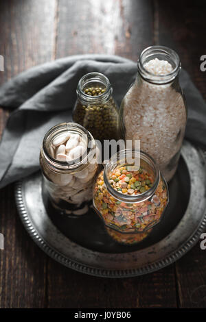 Raw dry red beans heap in the bowl Stock Photo - Alamy