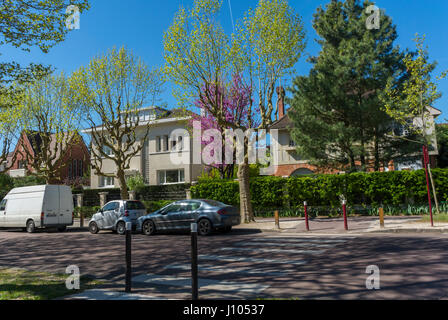 Antony, France, Paris Suburbs, Suburban Street Scenes, House, Villa ...