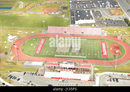 Armed members of the National Guard stand guard outside the U.S ...