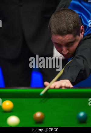 Sheffield. 18th Apr, 2017. Stuart Carrington of England competes during ...