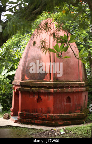 Umananda Shiva Temple, Guwahati, Assam. Peacock Island in the middle of ...