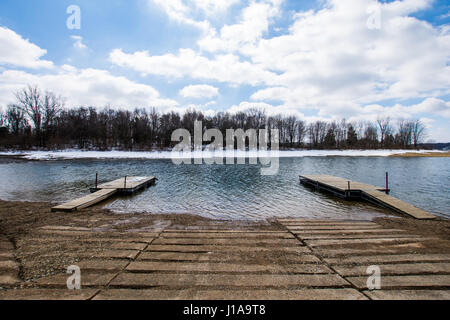 Frozen Lake Marburg, Codorus State Park, Pennsylvania, USA Stock Photo ...