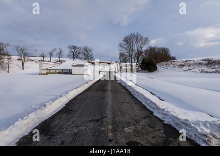 The Snowy Wallace Cross Mill in Felton, Pennsylvania Stock Photo - Alamy