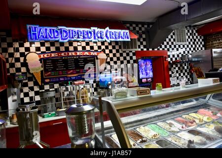 Charleston, South Carolina fresh made candy at Savannah's Candy Kitchen ...