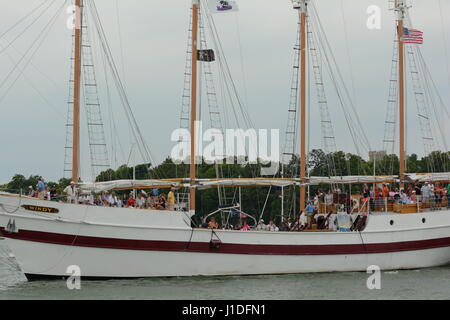 big tall ships vintage old ships Stock Photo - Alamy