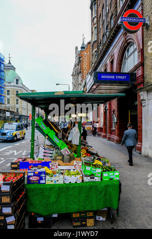 Goodge Street Underground Station, Northern Line Platform, London Stock ...