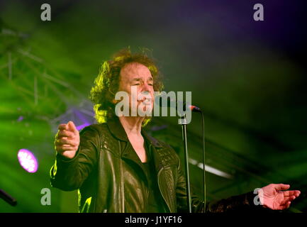 Colin Edward Michael Blunstone lead singer of The Zombies Stock Photo ...