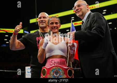 Female boxers in combat Stock Photo - Alamy