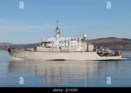 M864 HNLMS Willemstad, a Tripartite Class Minehunter of the Royal ...