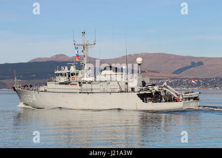 HNLMS Willemstad (M864), an Alkmaar-class minehunter of the Netherlands ...