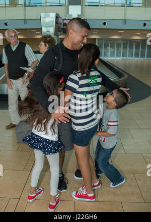 USS Coronado (LCS 4) Crew 204 sailors return from a deployment in the ...