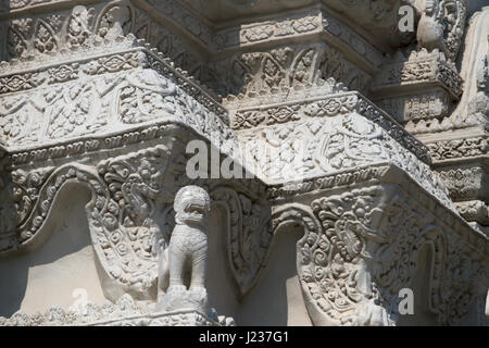 Cambodia, Phnom Penh, Monument to His Majesty Ling Preah Bat Samdech ...