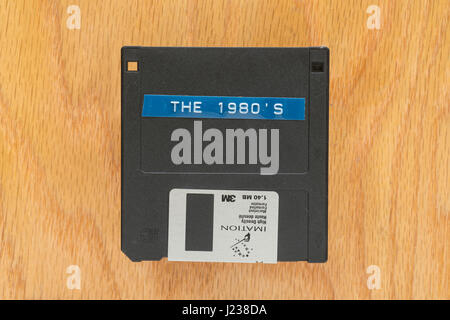 Blue 3.5 inch floppy disc Stock Photo - Alamy