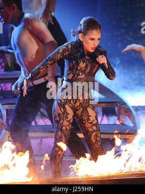 LAS VEGAS, NV - NOVEMBER 20: Fans watch from the Bellagio Fountain Club ...