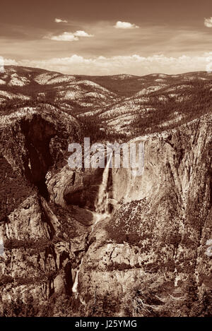 Yosemite mountain ridge with waterfall Stock Photo - Alamy