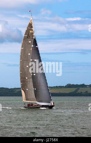 J-Class yacht "Velsheda" (JK7) reaching down the line before the start ...