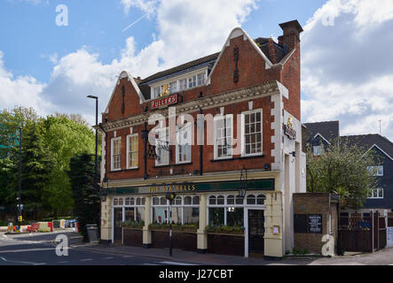 The Six Bells public house in Newdigate, Surrey, UK Stock Photo - Alamy