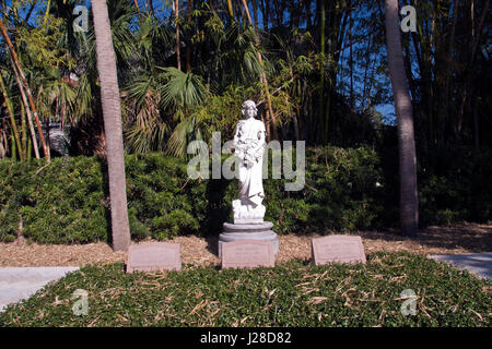 Graves of John Ringling, his wife, Mable and his sister, Ida, in the ...