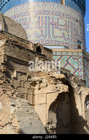 Exterior of the old ancient uzbek tomb - Amir Temur maqbarasi, Go‘ri ...