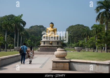 Viharamahadevi Park, the oldest and largest park In The Heart Of The ...