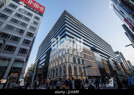Exterior of Ginza Six Building, Chuo-Ku, Tokyo, Japan Stock Photo - Alamy
