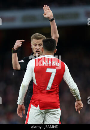 Mike Jones, referee Stock Photo - Alamy